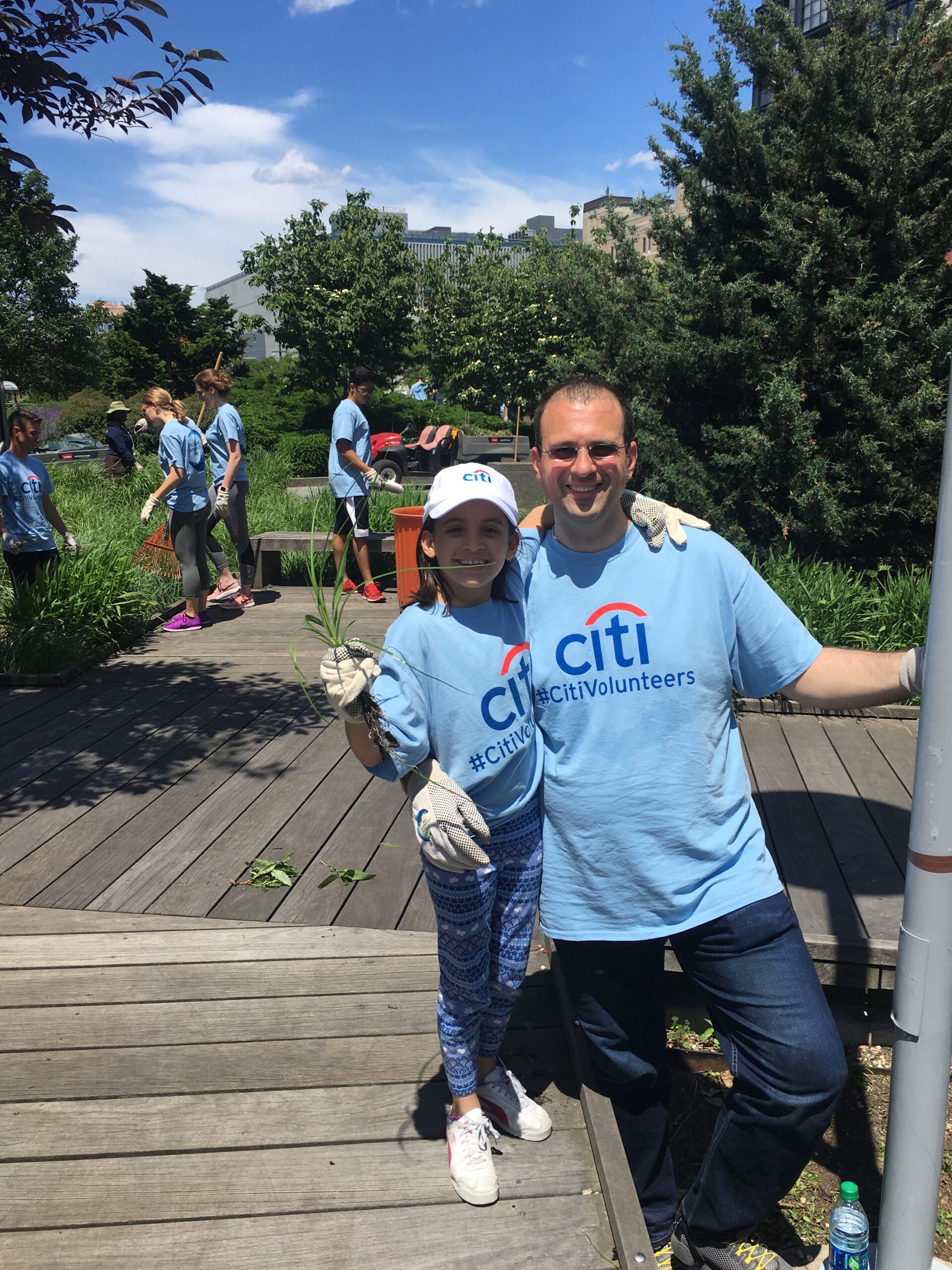 Building Comradery and Stewardship through Volunteerism — Hudson River Park